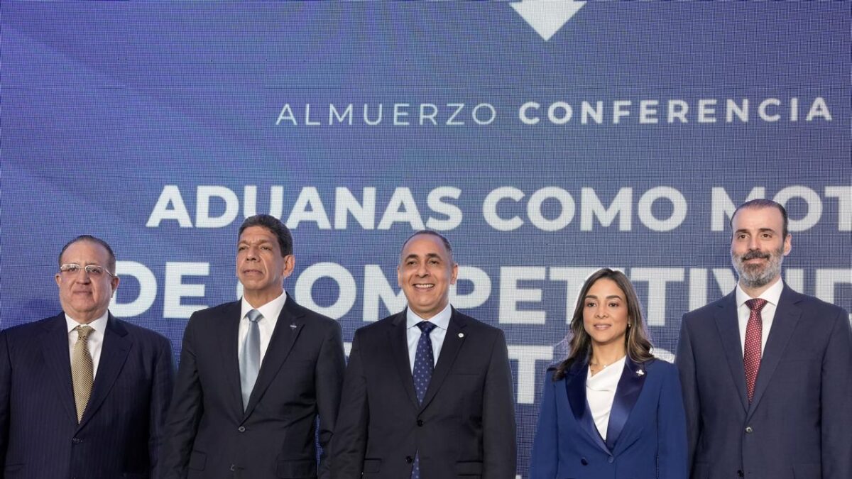 Nelson Arroyo destaca digitalización de Aduanas para fortalecer ...